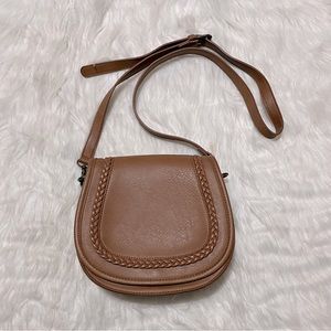 Bass | Bags | Bass Vintage Leather Crossbody Bag | Poshmark